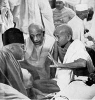 Mahatma Gandhi and World War II: Peace & Independence