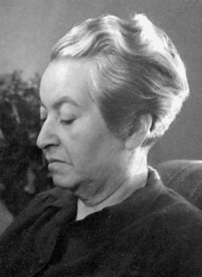 Famous People from Chile - Totally History